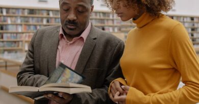 60 Famous Harvard Professors [2025] - DigitalDefynd